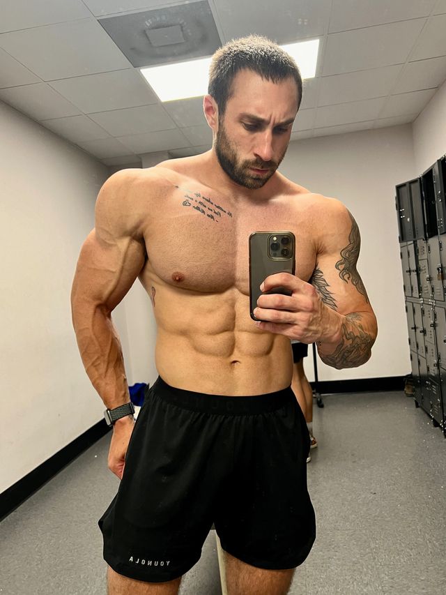 hungbodybuilder27 OnlyFans - Free Trial | Profile, Earnings, Stats, Socials | Fansearch